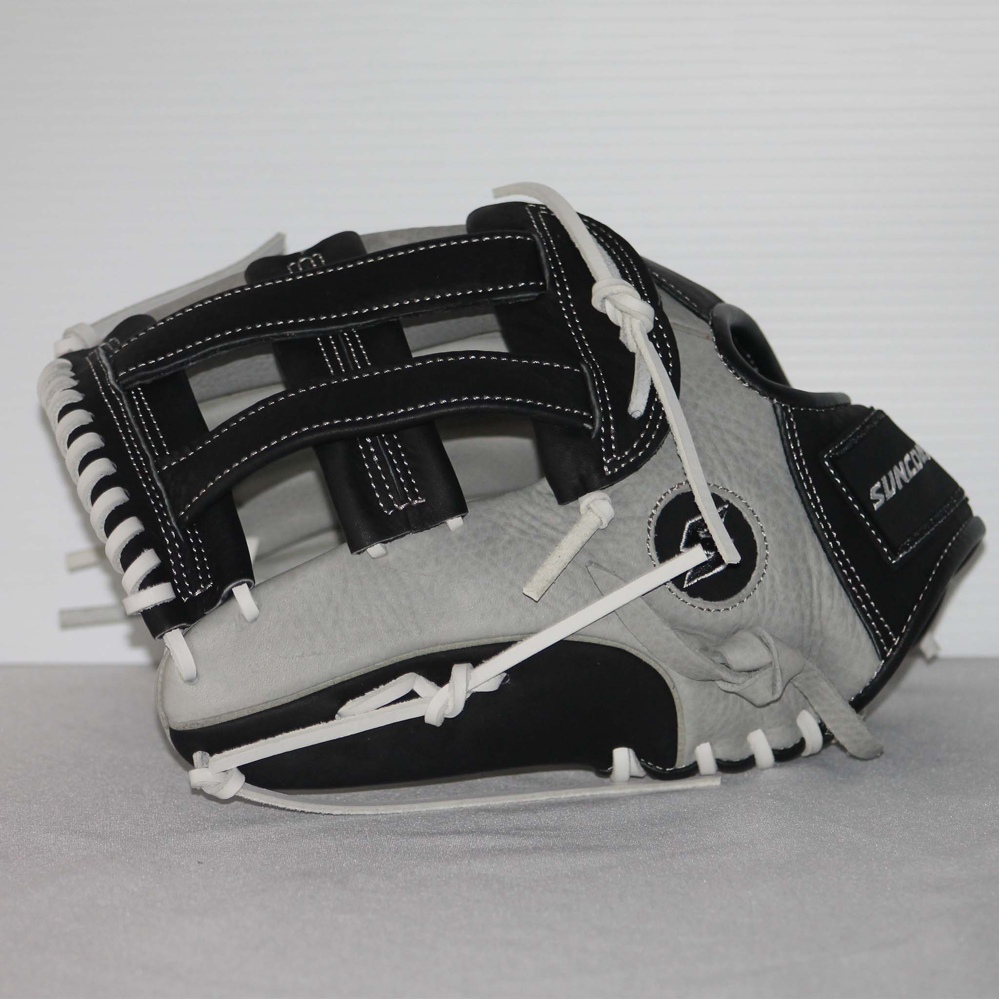 Suncoast Melee Series Softball Fielding Glove 13.5" Full Right (For ...
